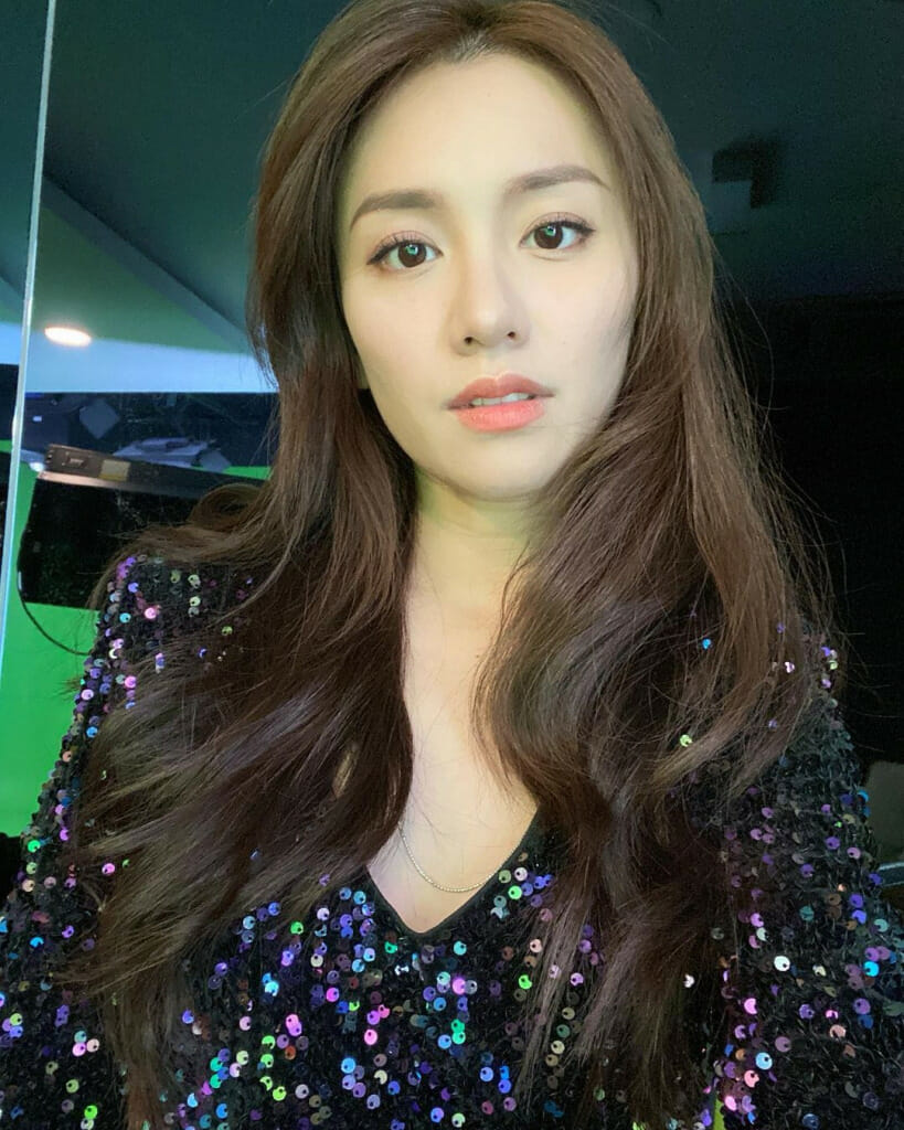 【理智点啊喂！】被指『撞脸DJ颜薇恩』，MUDA最美候选人上阵迷晕网民：她贪污我也原谅！ - NOODOU