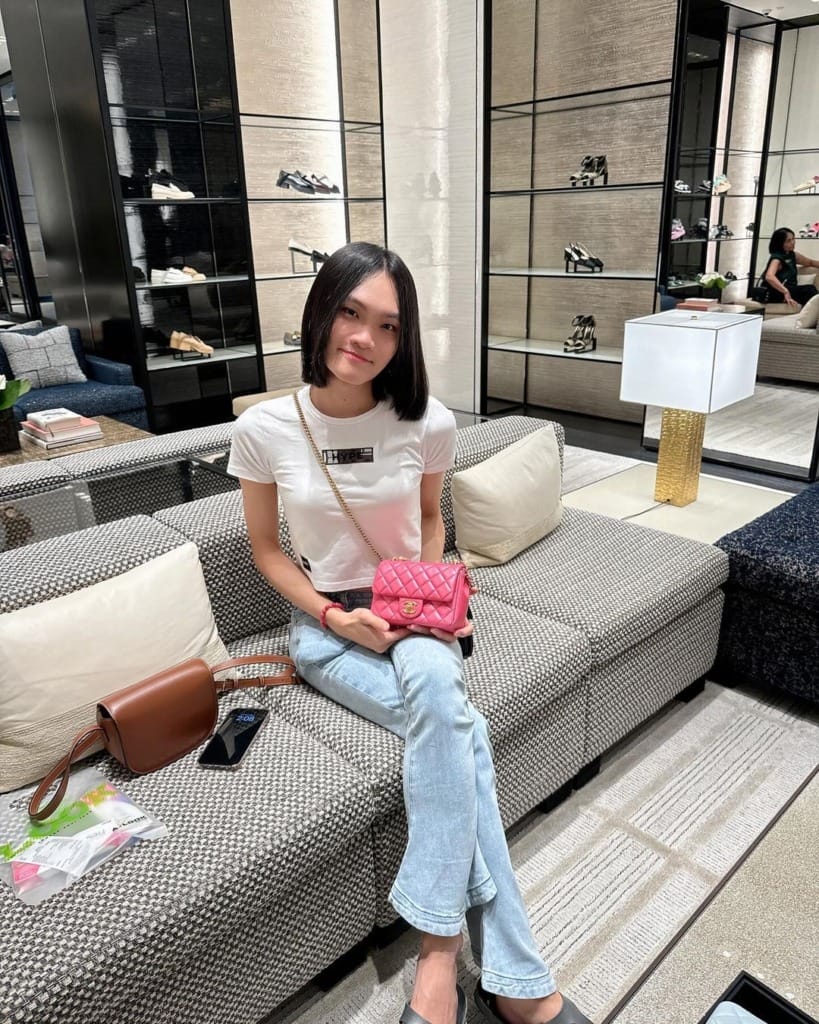 【你买不起 】大马网红高傲『晒5位数名牌包』，酸网民：“你们打工2年都买不起”（内附影片） - NOODOU