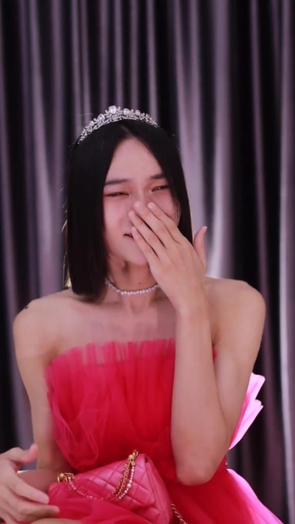 【Bryan Wee将从此消失！】大马网红宣布改名，哽咽揭开『背后原因』：我不怕重新开始！（内附影片） - NOODOU