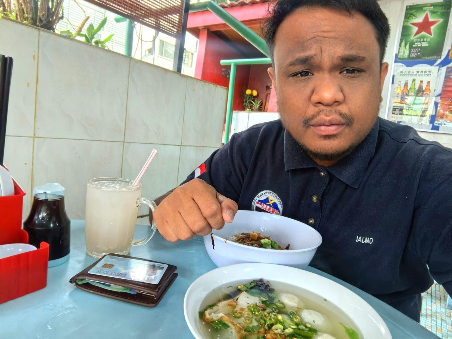 【被问到怕！】经常被误会是马来人，大马原住民斋戒月『直接把IC放餐桌上』！ - NOODOU